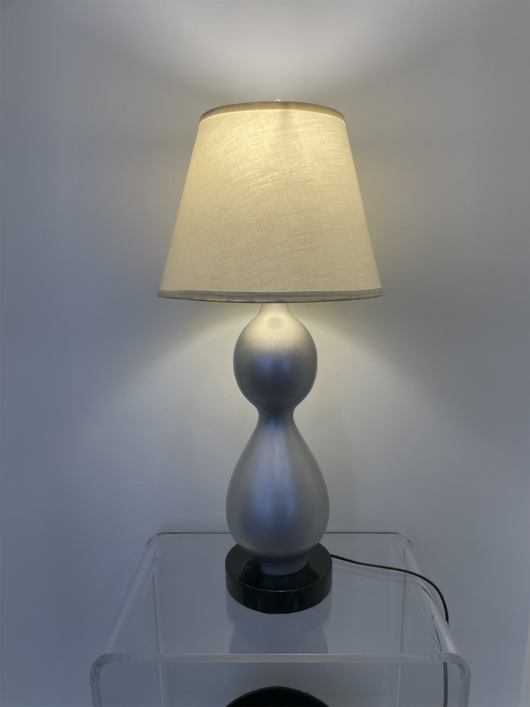 VINTAGE SILVER LAMP : oaens