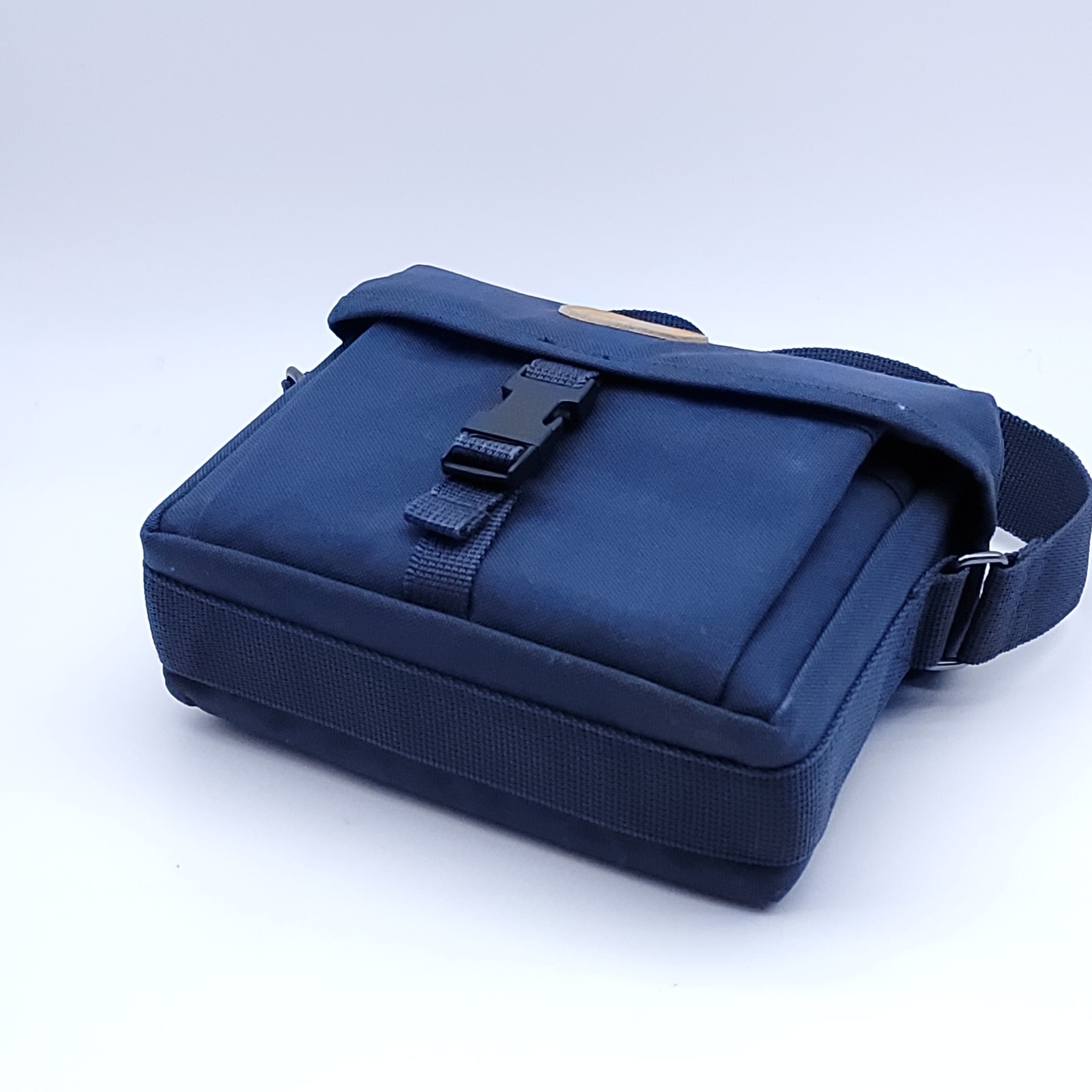 ESCORT 블루 패브릭 소형 사각 필름카메라 케이스 크로스백 BG136 : 루트카메라 필카 필름카메라 상점 사이트 파는곳