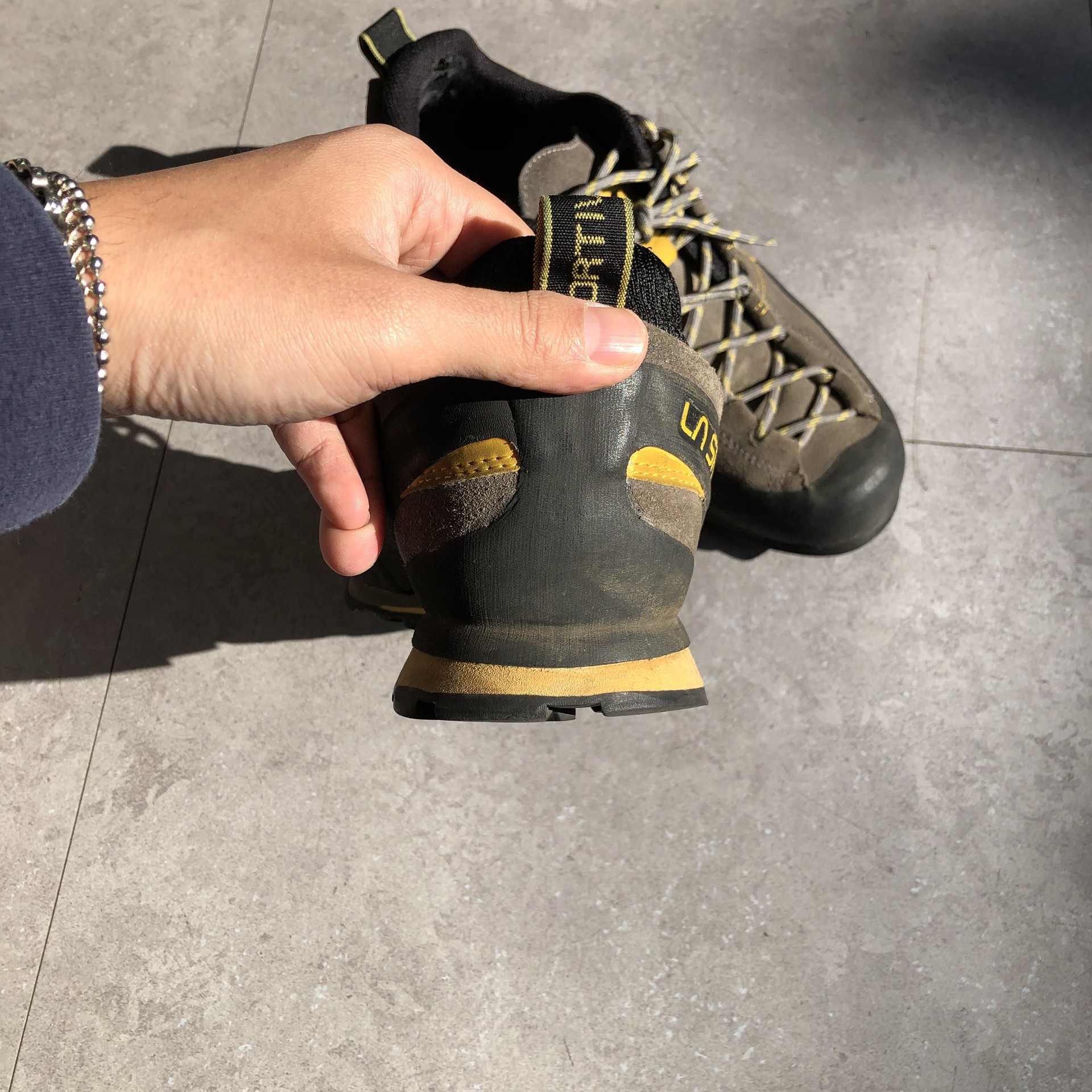 lasportiva tracking shoes : soberseoul
