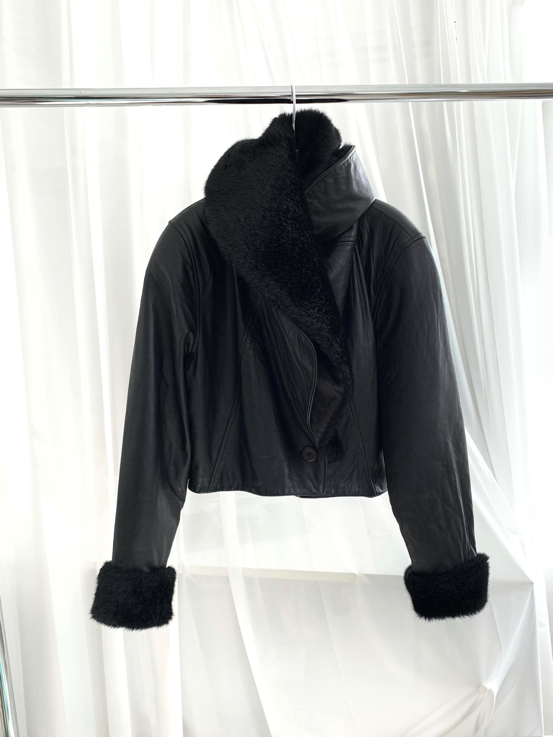 Noup&Doxy 2way leather short jacket : TAAU