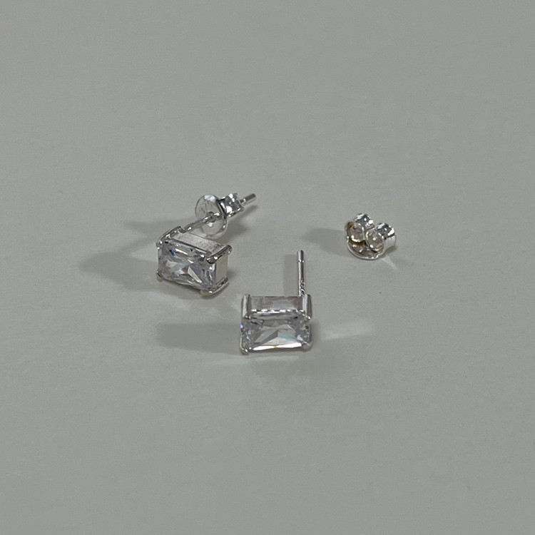 diagonal earrings : indwell ring
