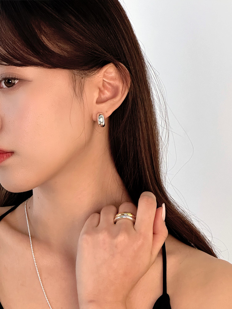 [실버925] 원형 볼륨 원터치 귀걸이 : 루키스타