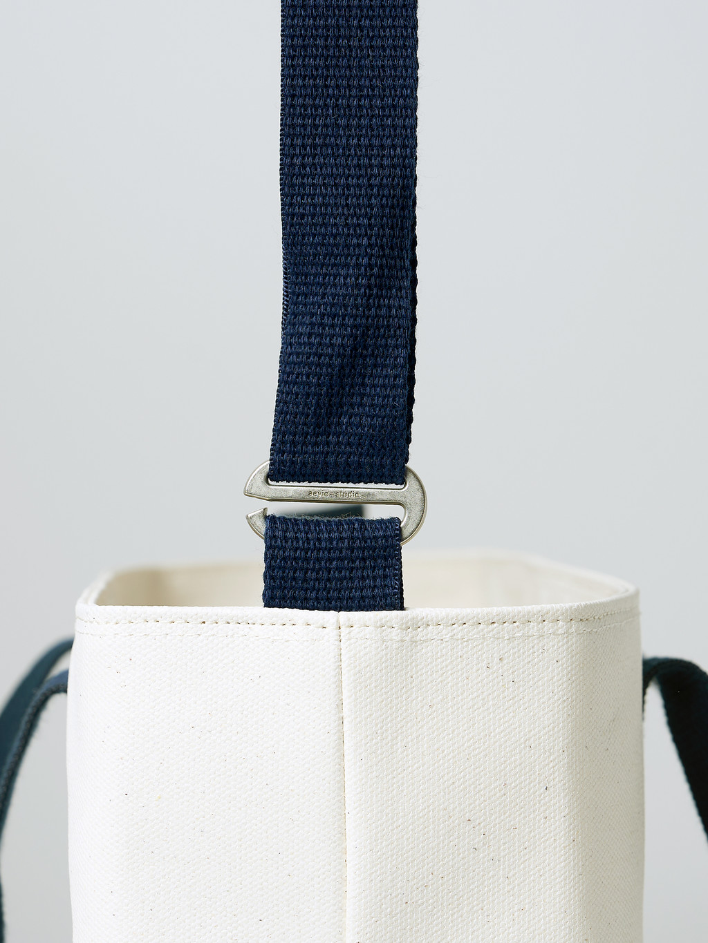 Eight bag_navy_Large with strap (TO30) : 에이와이오스튜디오 aeyiostudio