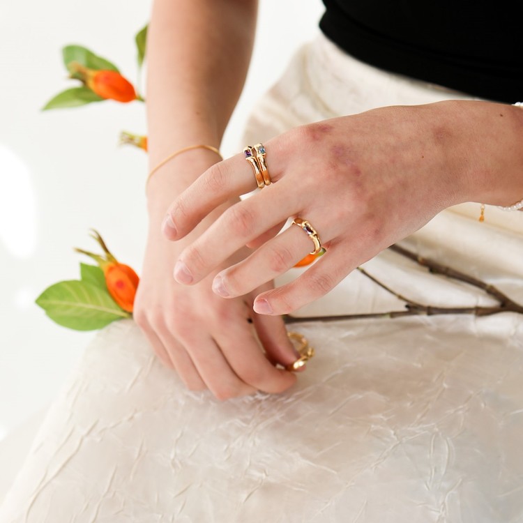 ONE SETTING MELTING RING B (G) : AMUMO