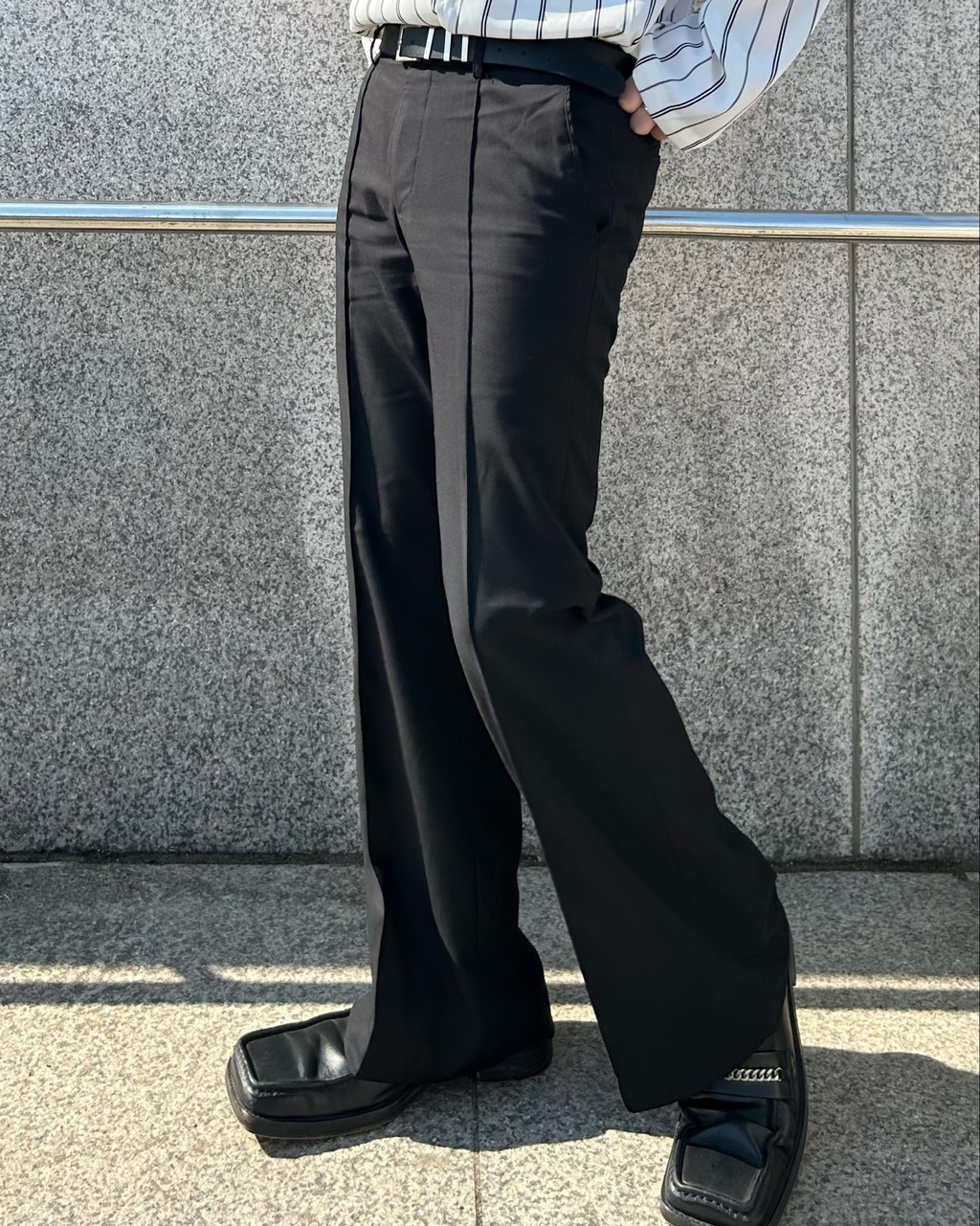 [ICVN] 시그니처 부츠컷 슬랙스 2COL (블랙 , 청녹) : 이치반