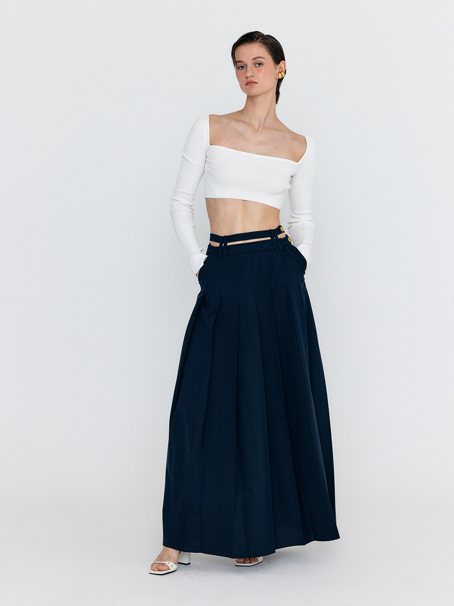 WOVEL Double-Belted Pleated Maxi Skirt - Navy : EENK