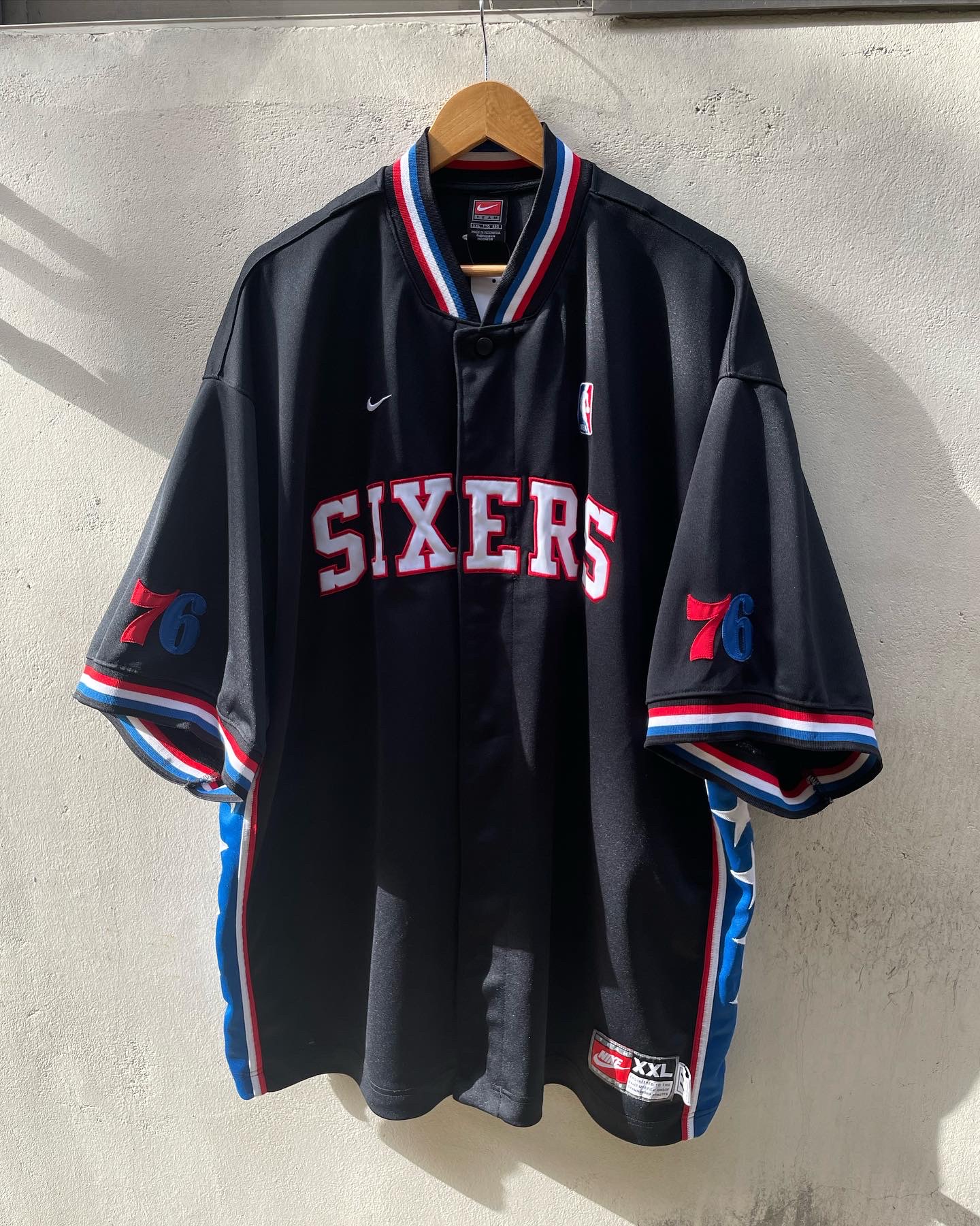 90s Nike Team NBA Philadelphia 76ers Jersey Shirt (110) : Share the vibe