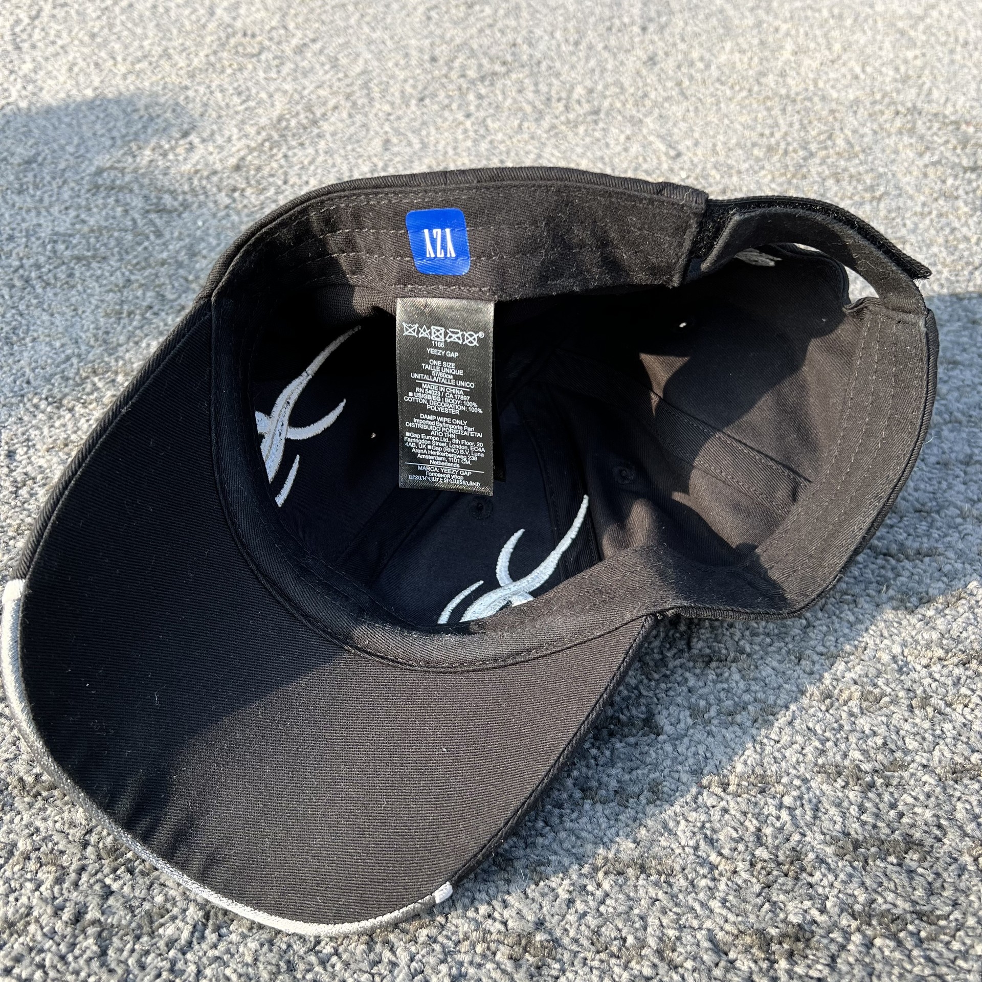 yezzy gap engineered by balenciaga flame cap : soberseoul