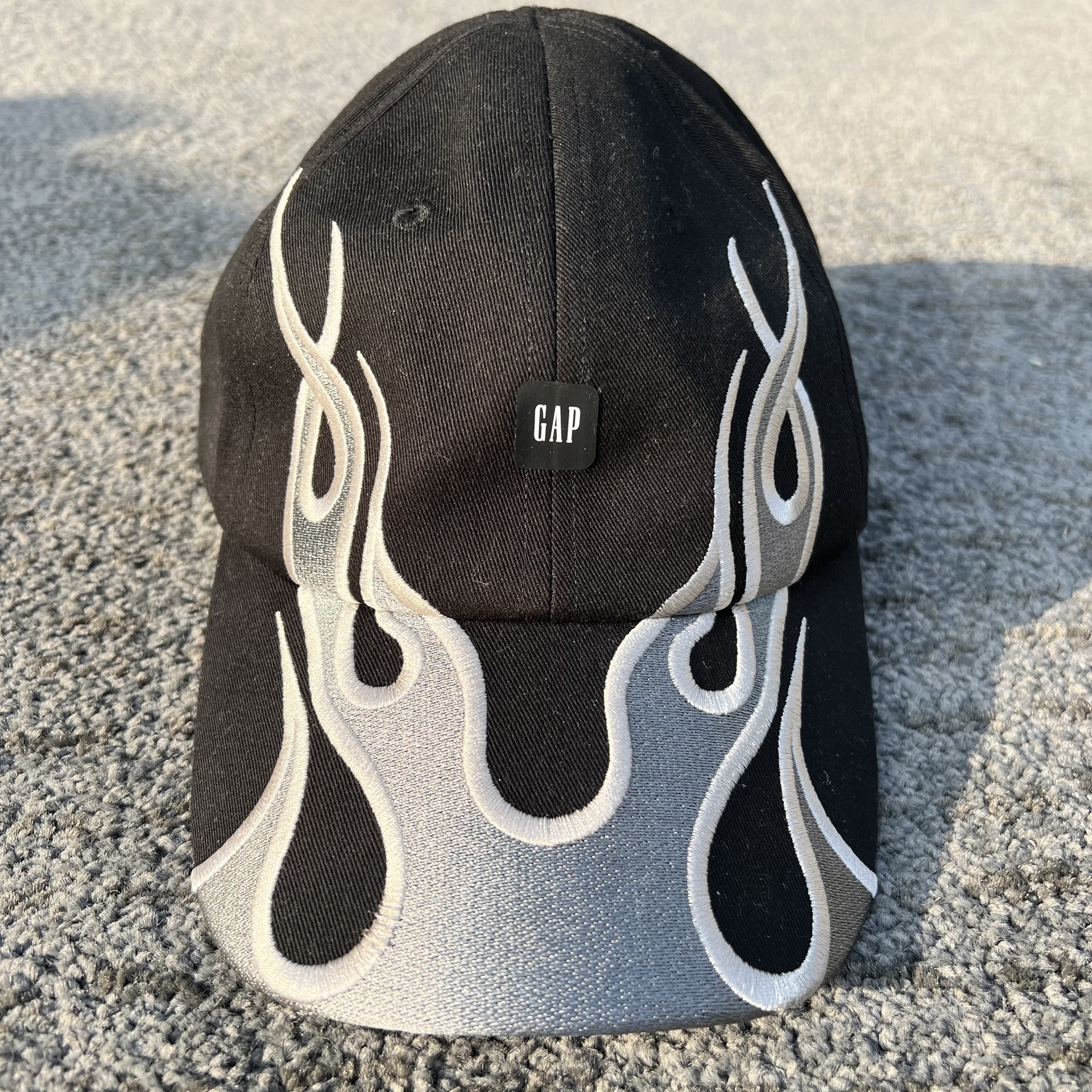 yezzy gap engineered by balenciaga flame cap : soberseoul