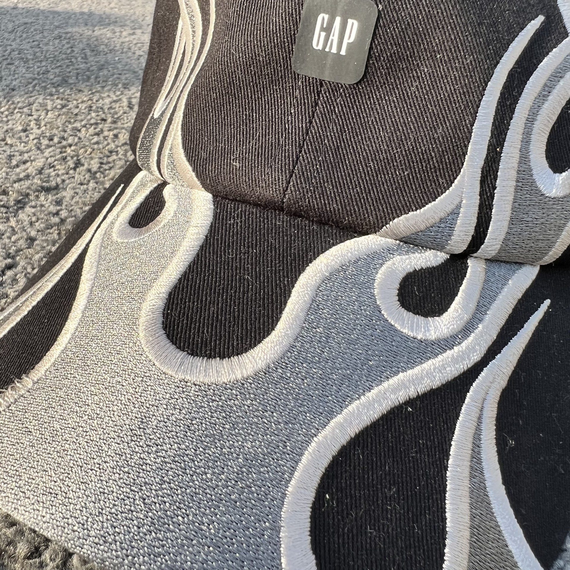 yezzy gap engineered by balenciaga flame cap : soberseoul