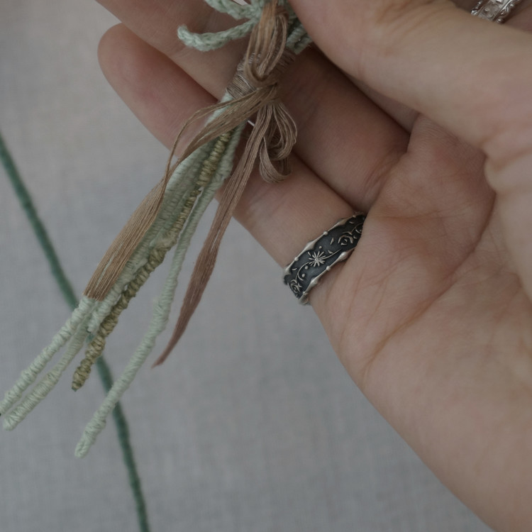 flower pattern ring ⎜플라워 패턴 링 ( 2 color ) : 타이니바이트 tinybite -핸드메이드 주얼리