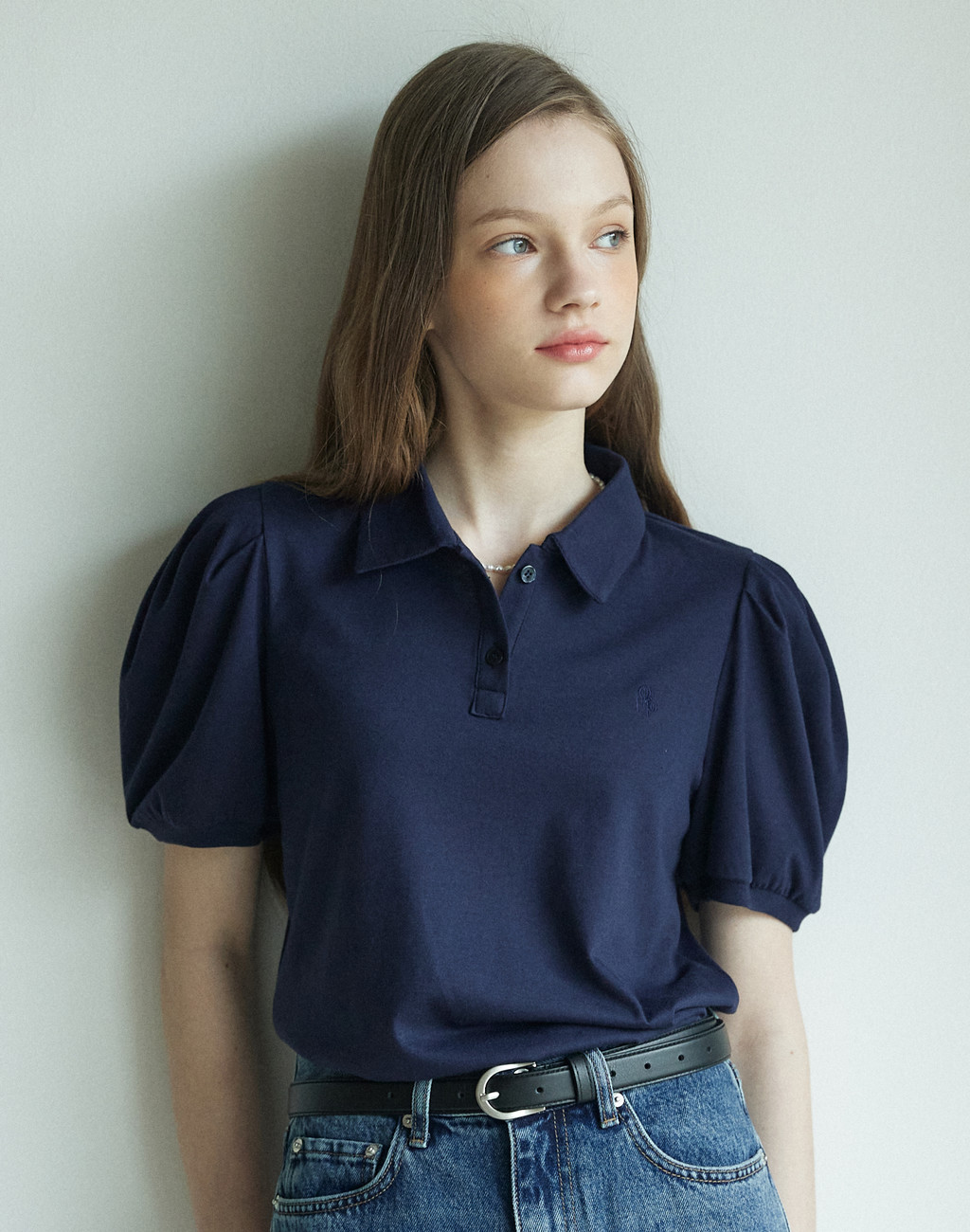 Julia Puff Collar T-Shirt - Navy : [아워호프] 당신의 행복한 나날을 함께 합니다.