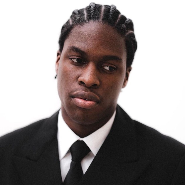 Daniel Caesar and Lucas Graham will visit Korea this summer. : LIFE