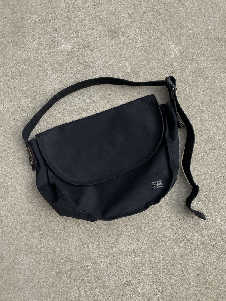 Porter Stain Shoulder Bag Canvas : 라이트하우스 스토어