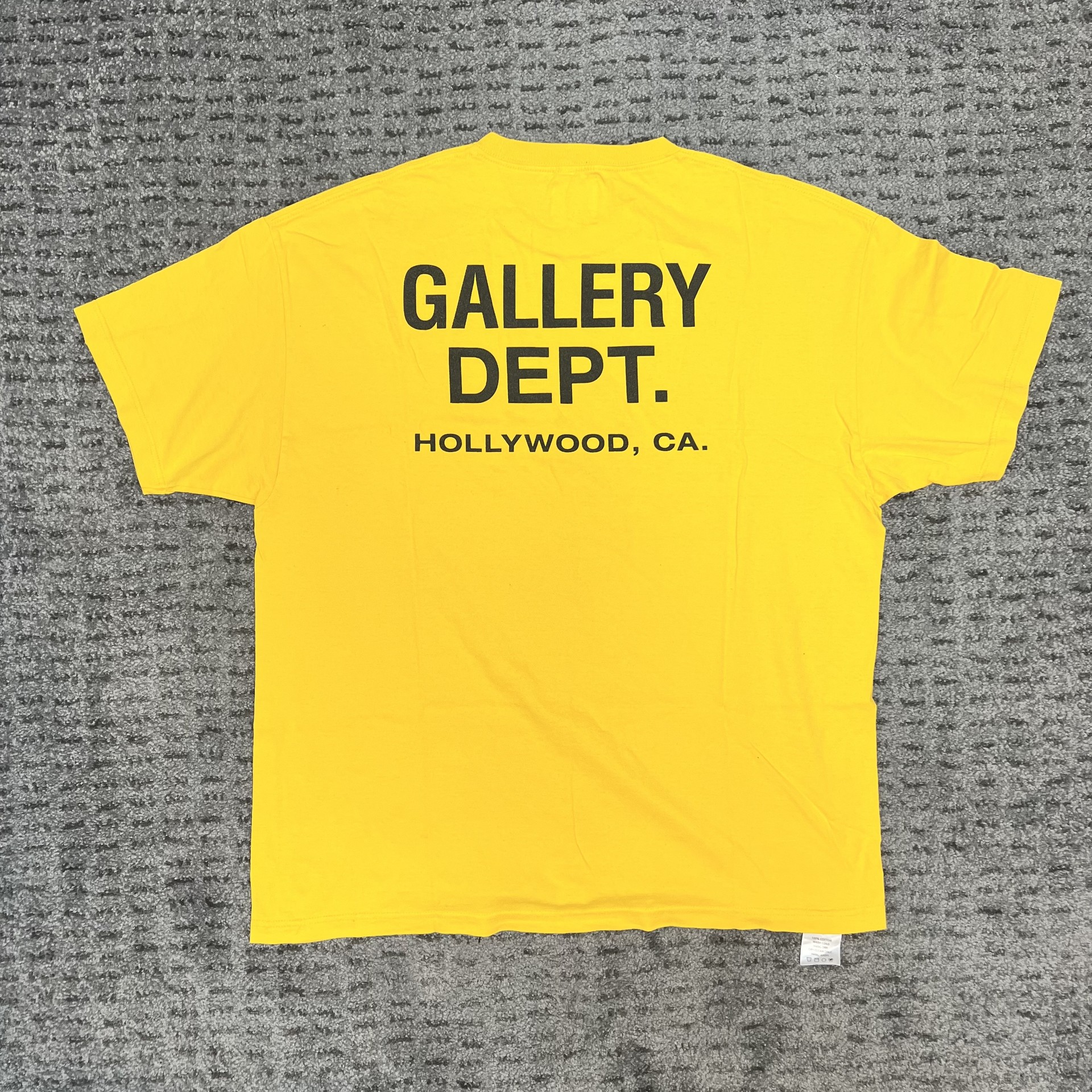 gallery DEPT. holly wood, CA yellow logo tee : soberseoul