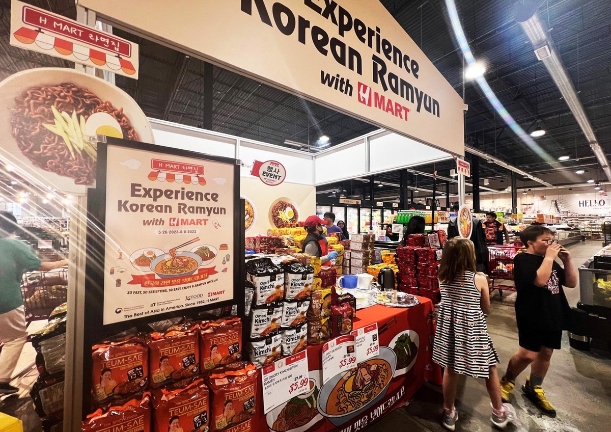 Korea Agro Fishery Food Distribution Corporation Popularizes K Ramen