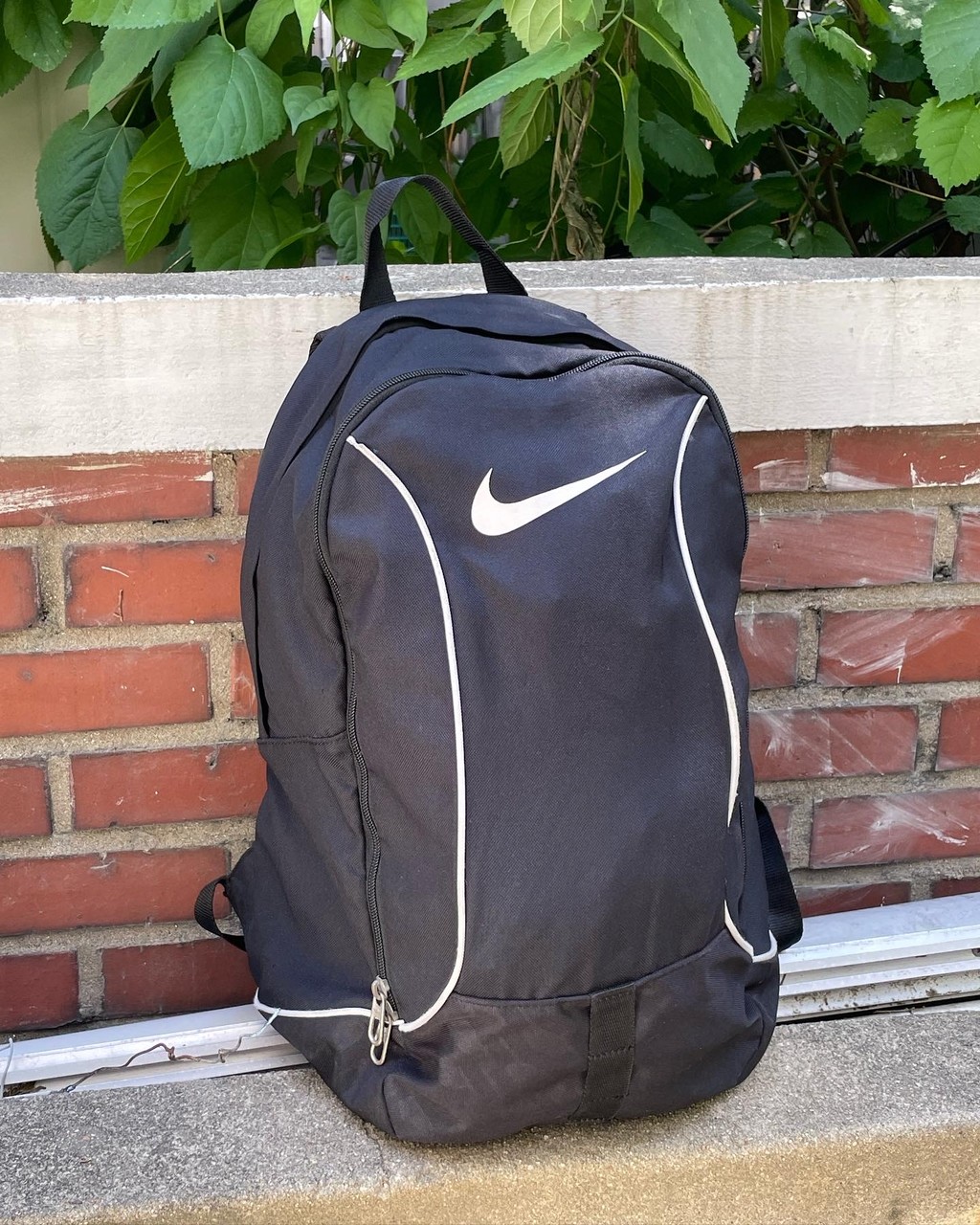 90s Nike Back Pack : Share the vibe