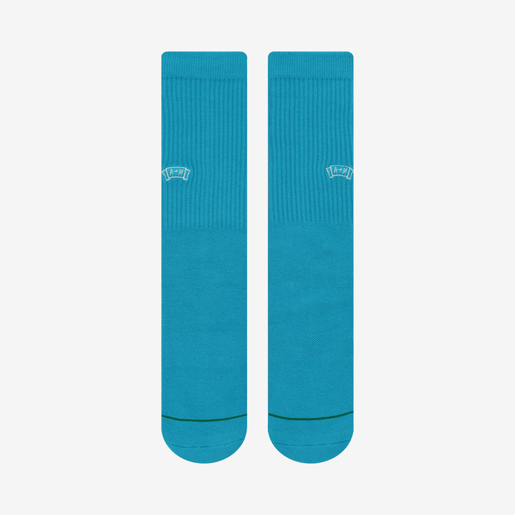 SOLID COLOR CREW SOCKS (CYAN) : 안티모노크롬 ｜ ANTI MONOCHROME®