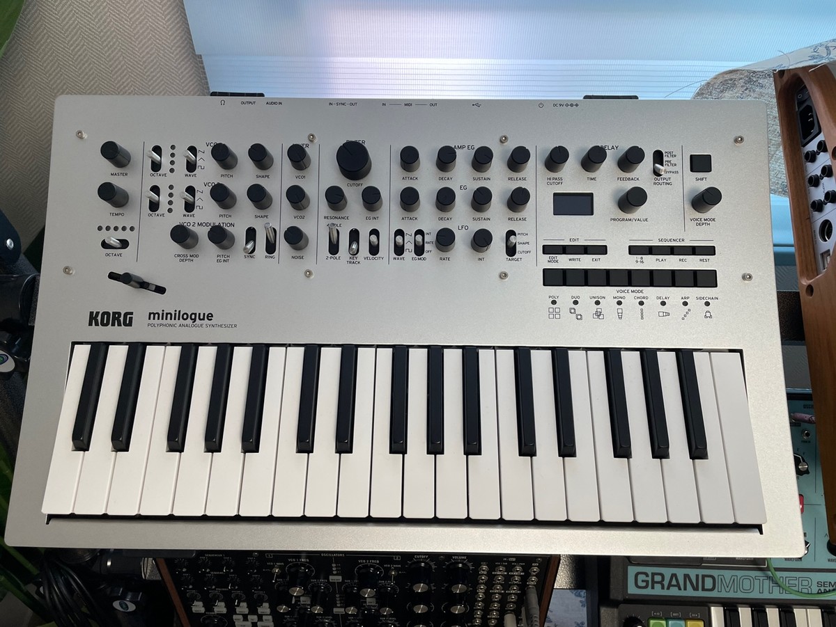 [판매] - Korg minilogue : 옥토모 OCTOMO