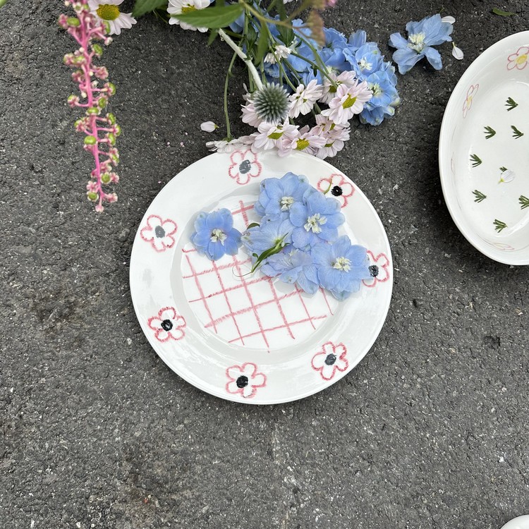 pink flower check plate : ooa pottery 오오아포터리