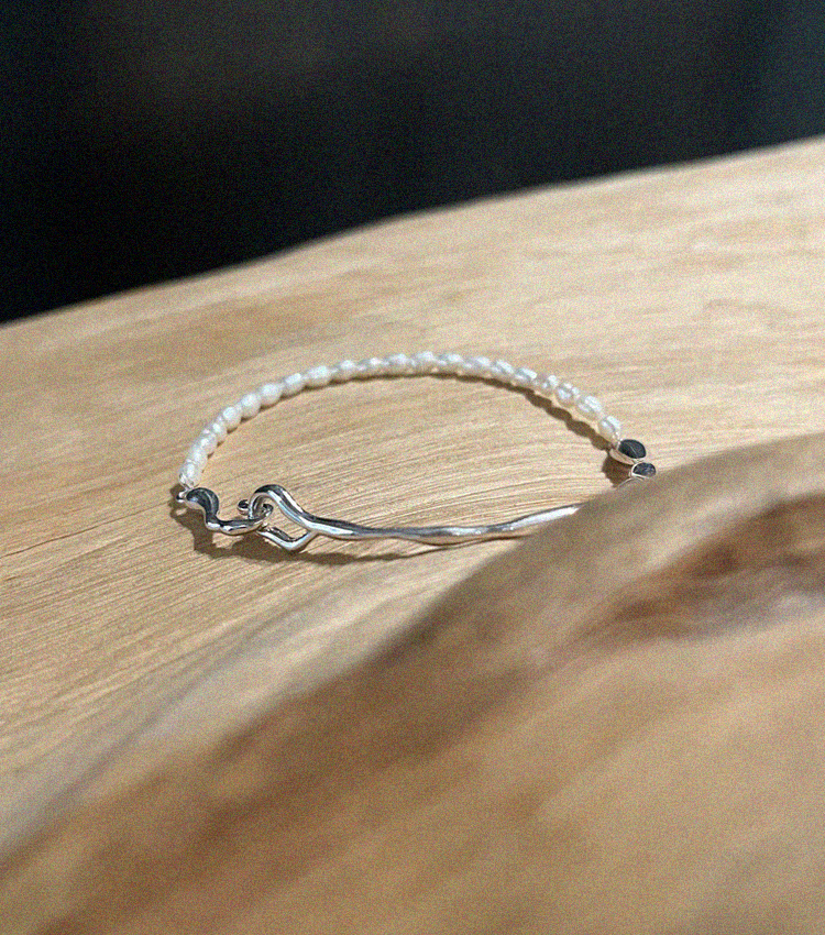 half pearl bracelet : illusoria 일루소리아