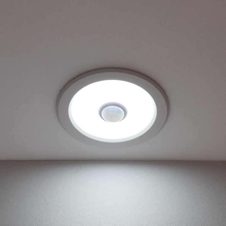 [다운라이트] LED 4인치 센서 9W (IC타입/플리커프리) : 제일홈데코 - 당신의 인테리어 파트너