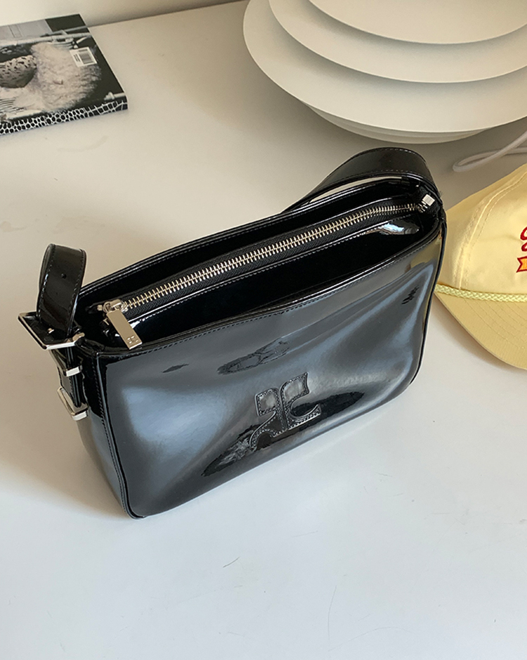 90's Courreges PVC Enamel Bag : lilisun