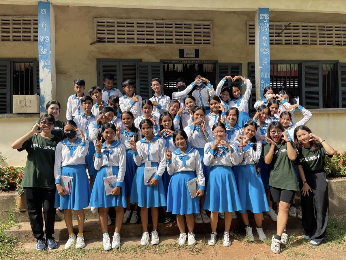 67th/Giving Dream Little Library: Building Up! : Little Library Project