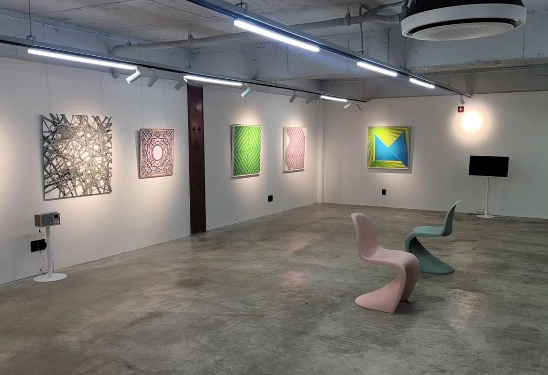 R갤러리···음악이 흐르는 개관 초대전 : 공릉동101