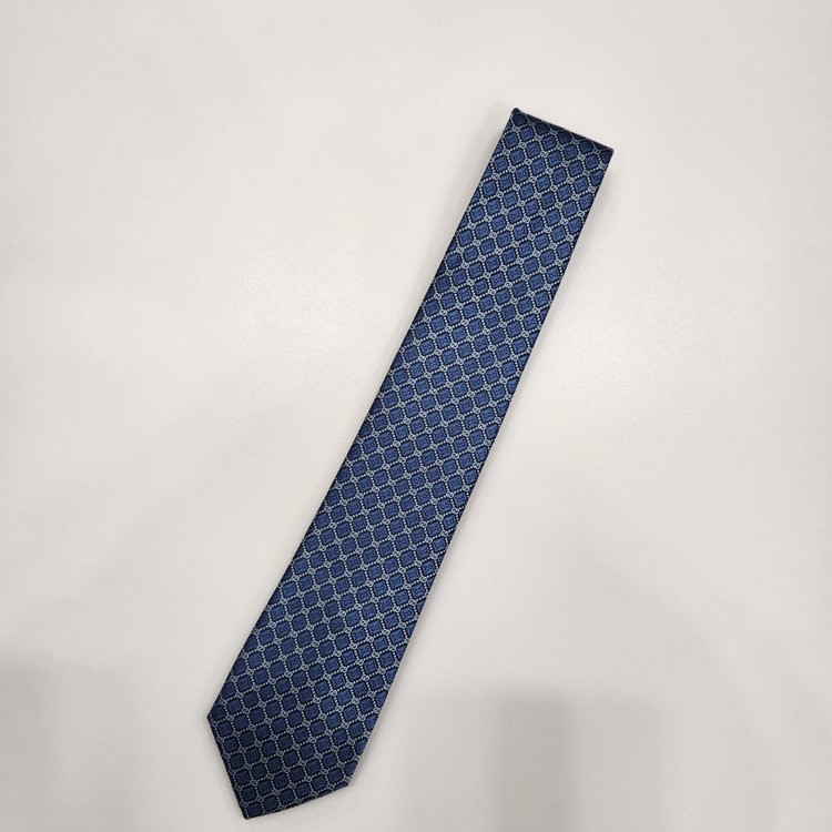 구찌 23ss 시그니쳐 gg 패턴 실크 넥타이 (실버블루) : TMT샵