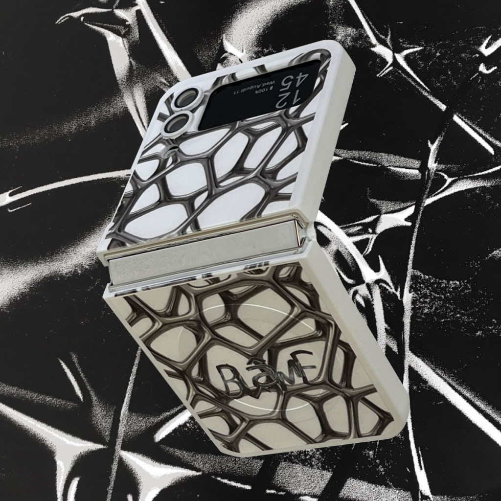 Metal Chain point Case (defective) : Blame