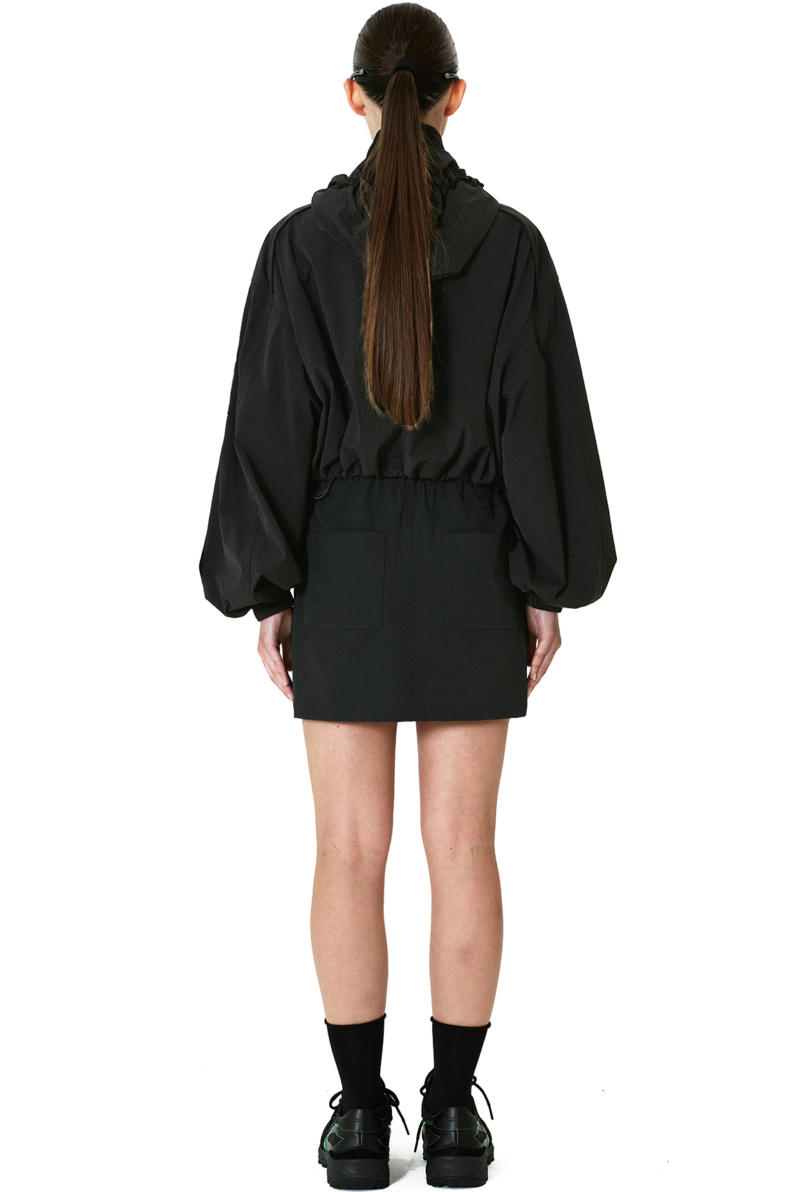 Women U piping line crop jumper (black) : 더 아이덴티티 프로젝트 LAB