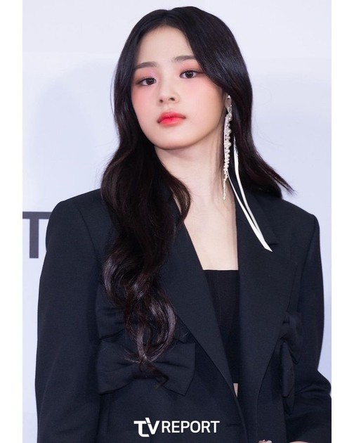 2023 더팩트 뮤직 어워즈 레드 카펫 행사에 참석한 셀럽들 🔥 : 데일리패션뉴스 - dafanew