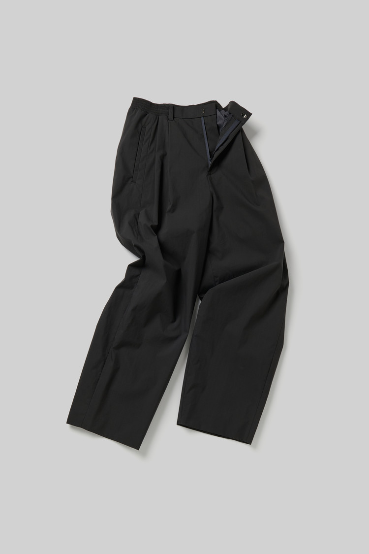 BANDED TWO TUCK PANTS (FW VERSION)_CHARCOAL BLACK : 오토매틱 포 더 피플 ...