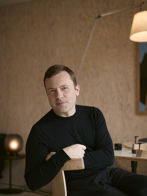 John Tree가 디자인한 Resident사의 Jiro 체어 : 가구웹진 : 브랜드 핫이슈