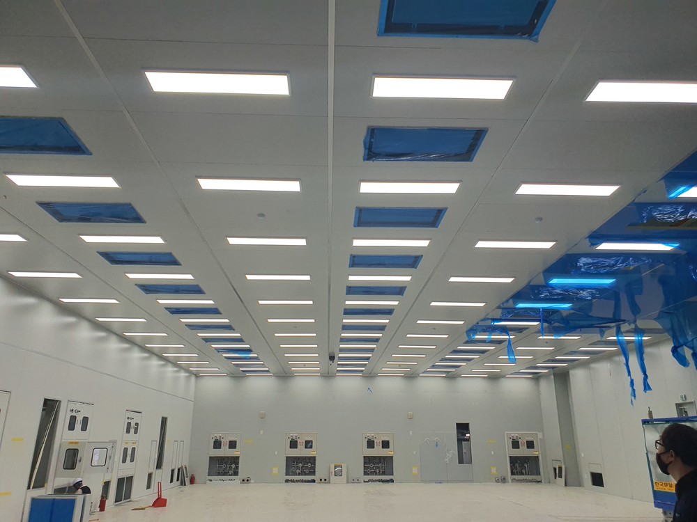 CLEANROOM&BOOTH