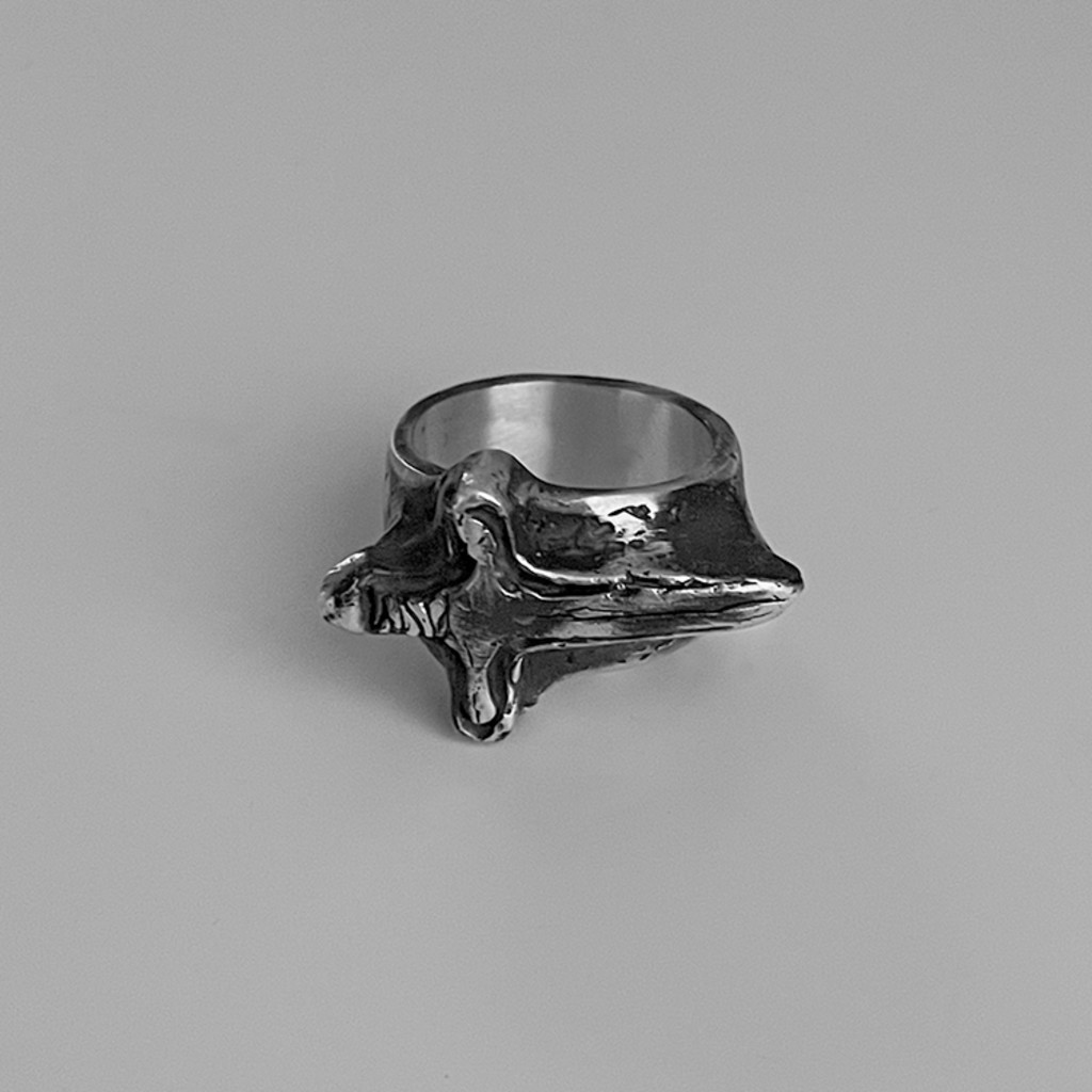 EXCAVATED SWORD RING : KIOT