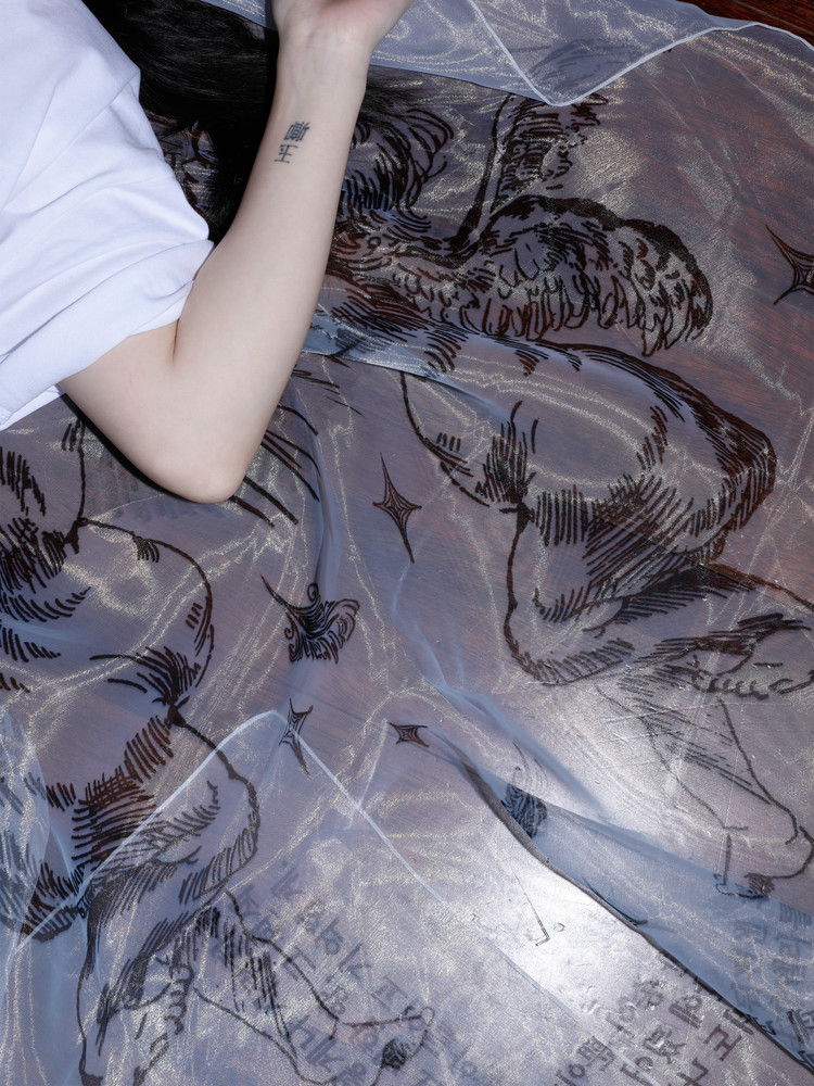 [Shadow of an Angel] Shadow of an Angel fabric poster : Oddlette