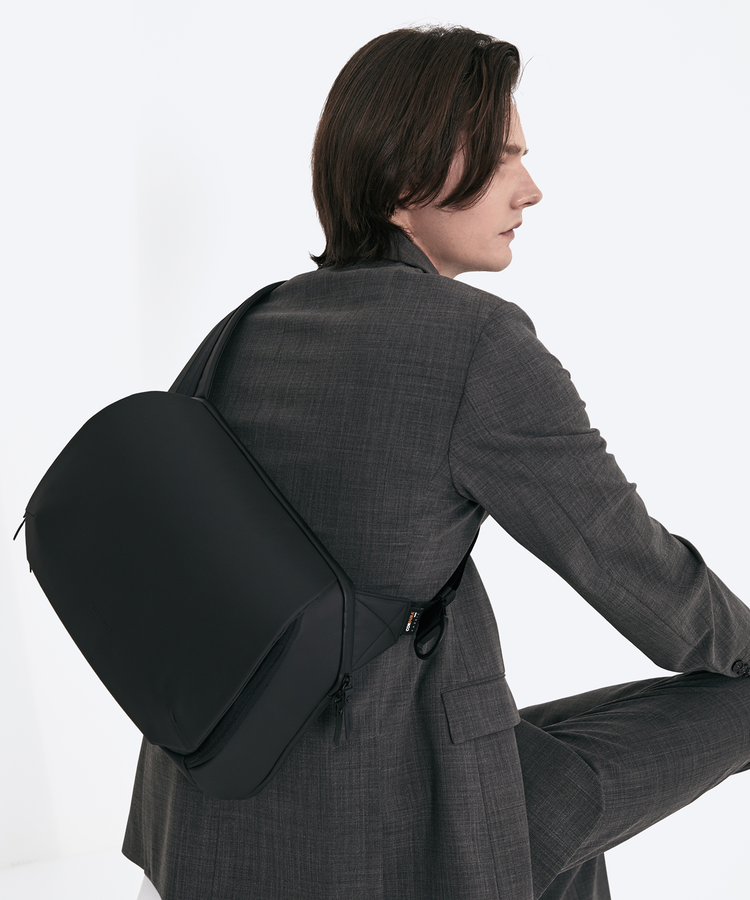 테크 메신저 M 백 : CONSPARA