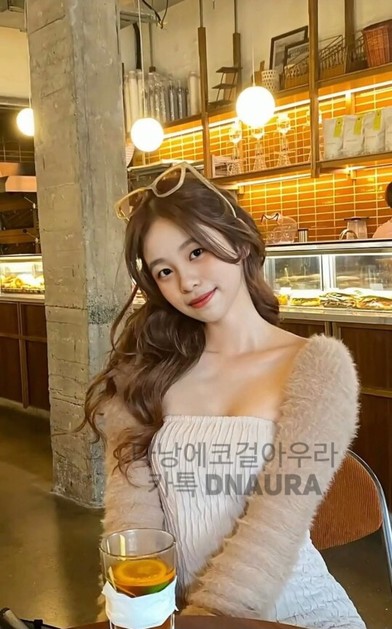 다낭 에코걸 통역사 프로필 51번입니다 애교 많은 분위기여신 다낭에코걸프로필