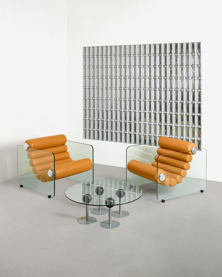 HYALINE CHAIR : 원오디너리맨션
