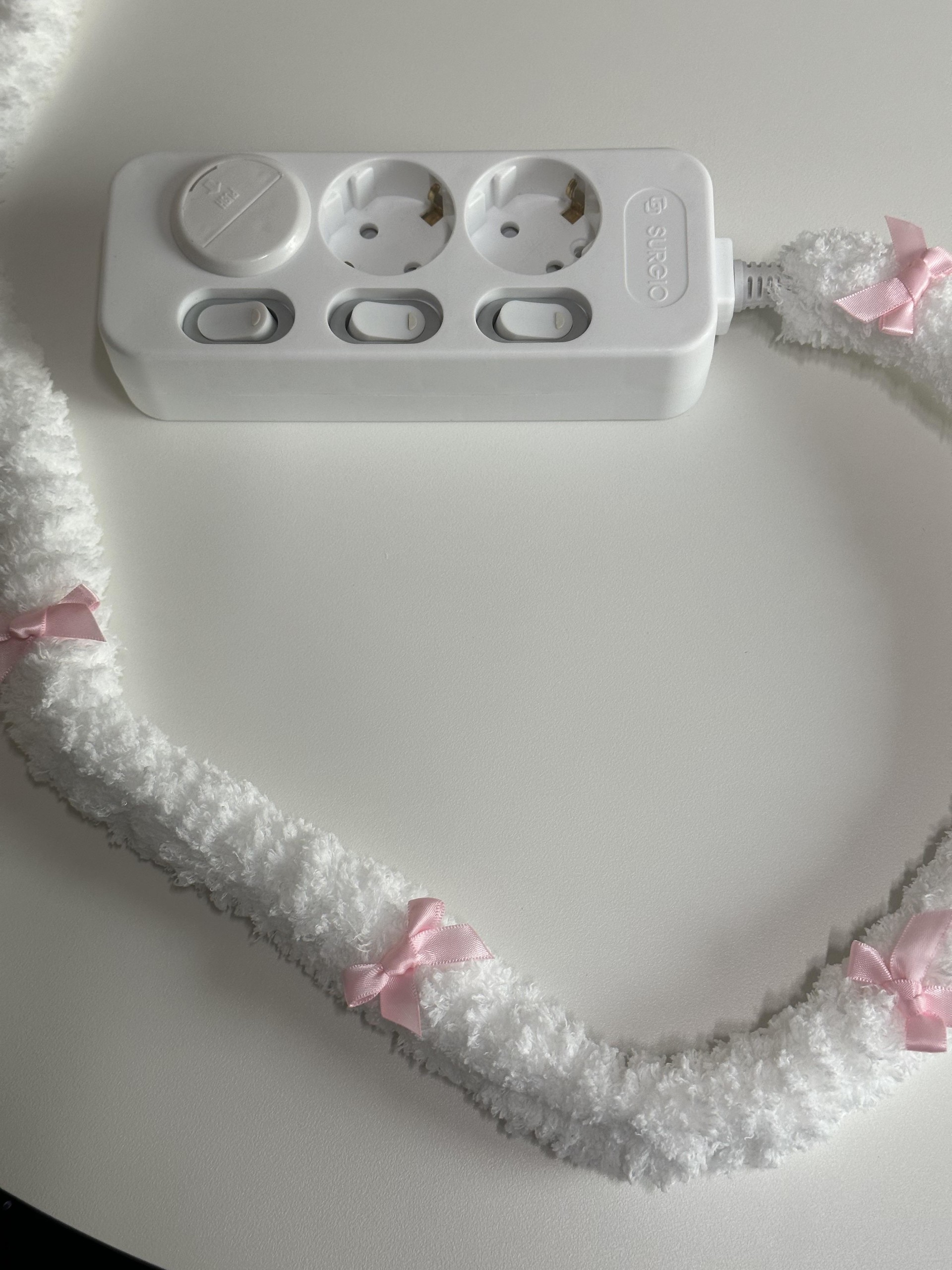 Fuzzy multi-tap_Ribbon_White (Pink) : 퍼지룸 fuzzyroom