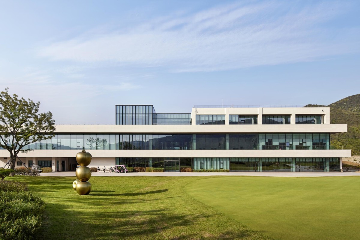 Milyang S-Park Golf Club House : SEL - Defining Brilliance