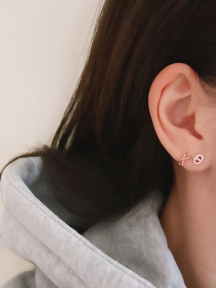 샹달 큐 피어싱 : 어메종 Aumaison | 매일 착용하는 클래식 & 프리미엄 주얼리
