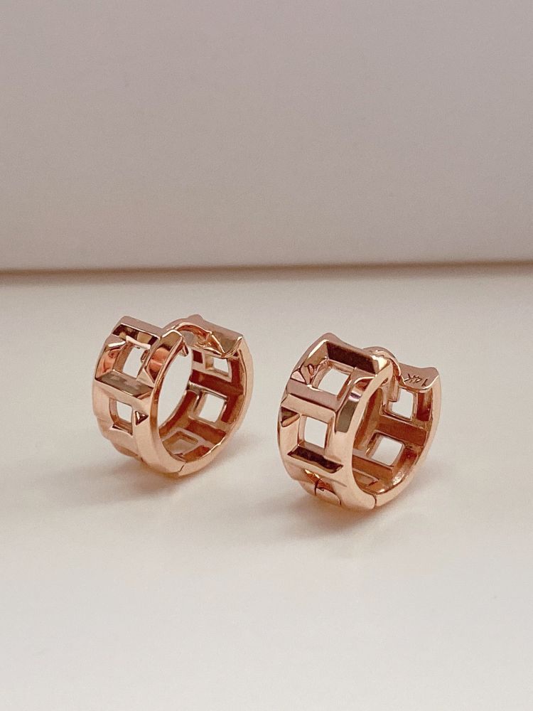 트루 링귀걸이 : 어메종 Aumaison | 매일 착용하는 클래식 & 프리미엄 주얼리