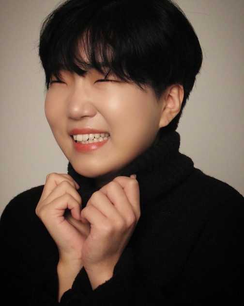 윤로빈 Yoon-Robin (ACTRESS) : Moado(모아도)