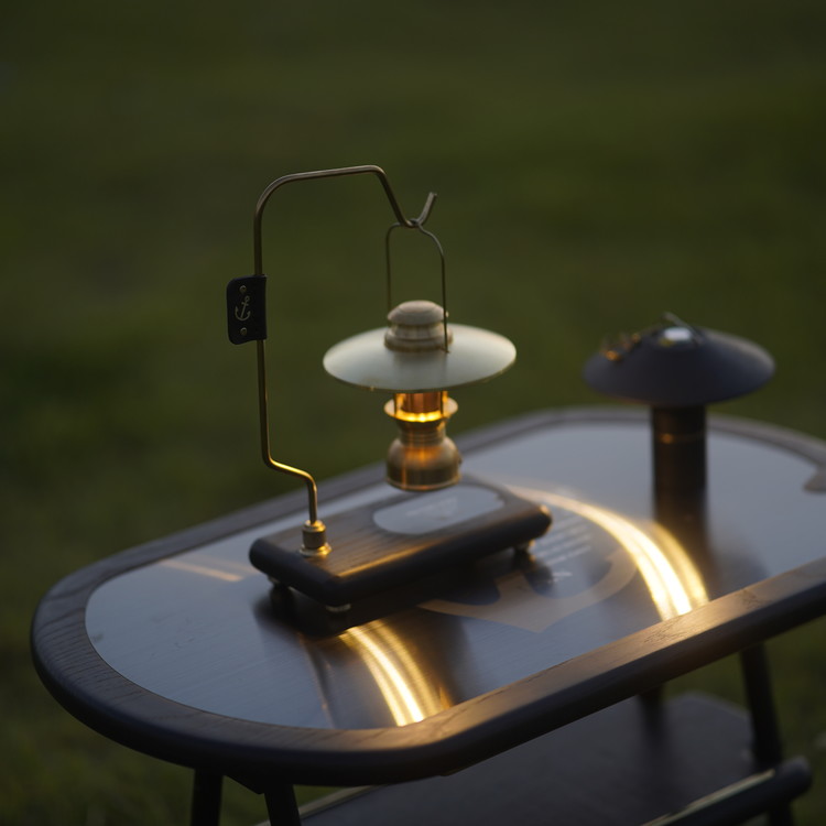 ID LANTERN STAND (black) : MILIBROS 밀리브로스