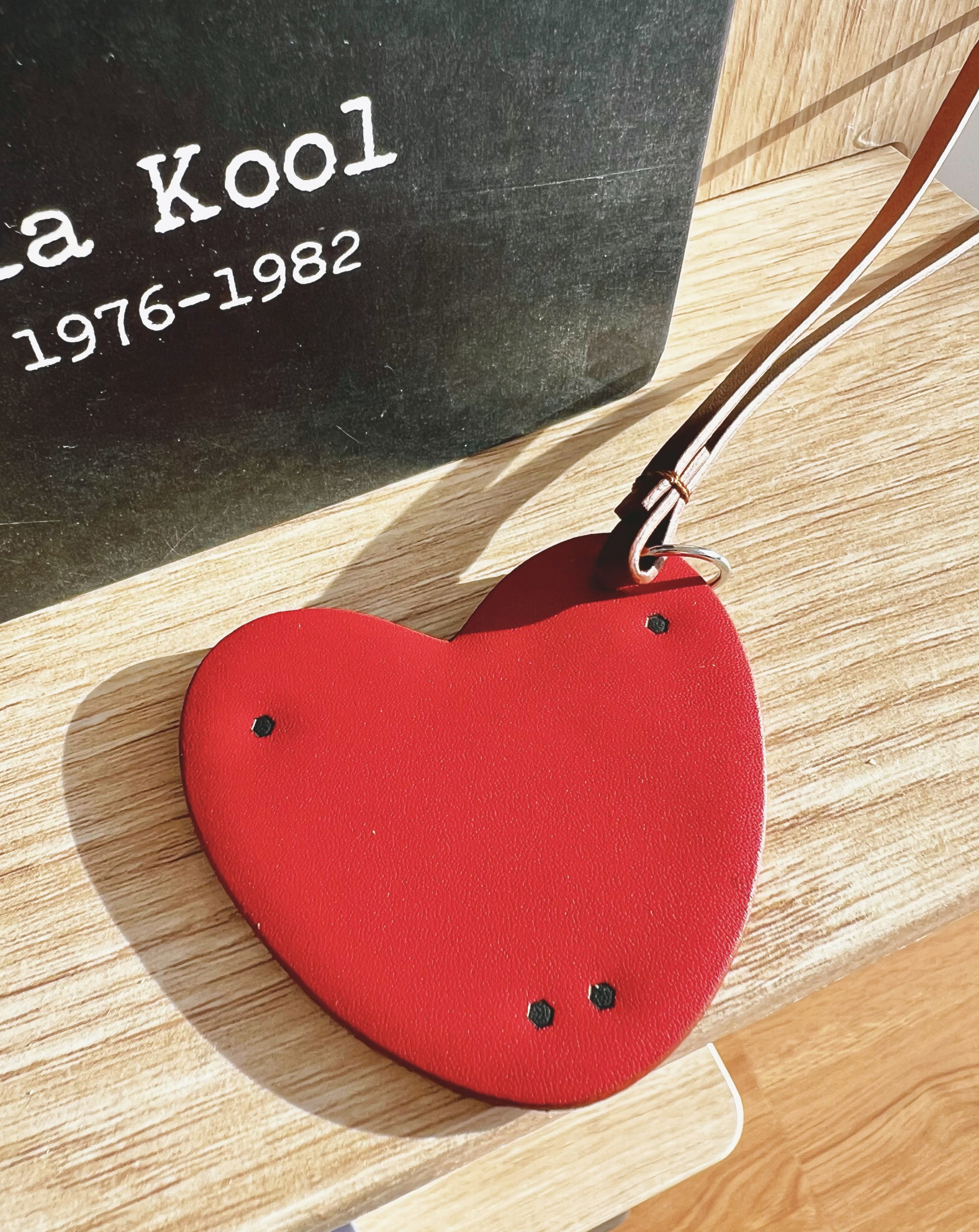 The One And Only 소가죽 하트 백참 (Red) : PS1103