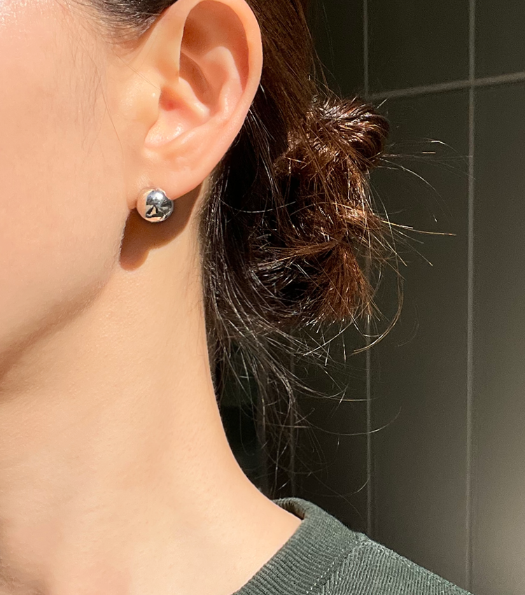 illusoria silver ball earring : illusoria 일루소리아