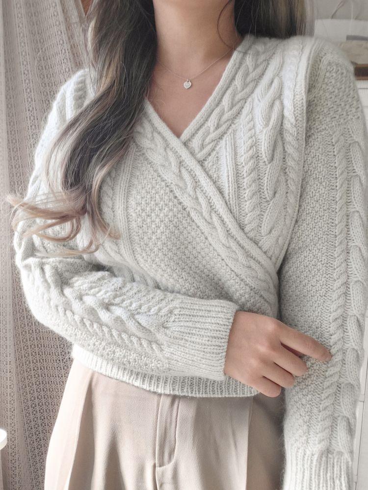 베이 랩 스웨터 Bay Wrap Sweater